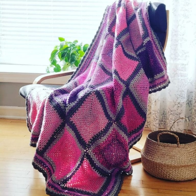 Moss Stitch in a Square Free Tutorial - Made by Gootie