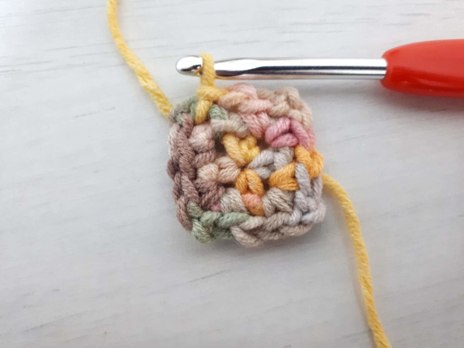 Moss Stitch in a Square Free Tutorial - Made by Gootie