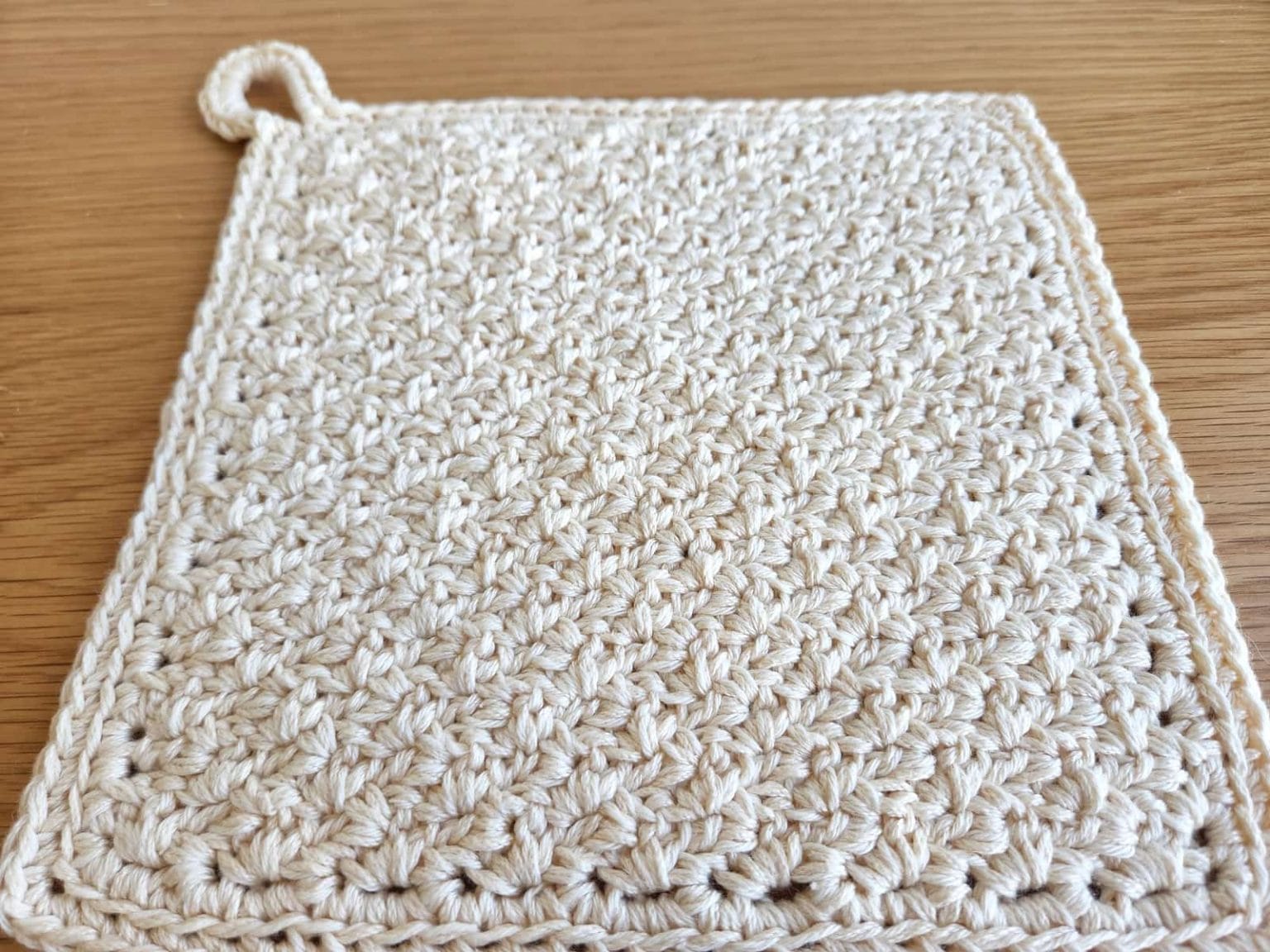 C2C Crochet Farmhouse Hot Pad Pattern (Free) - Made by Gootie
